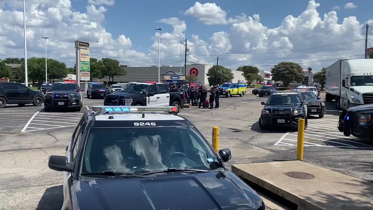 Police scene: Shooting at north Austin Target – KXAN Austin