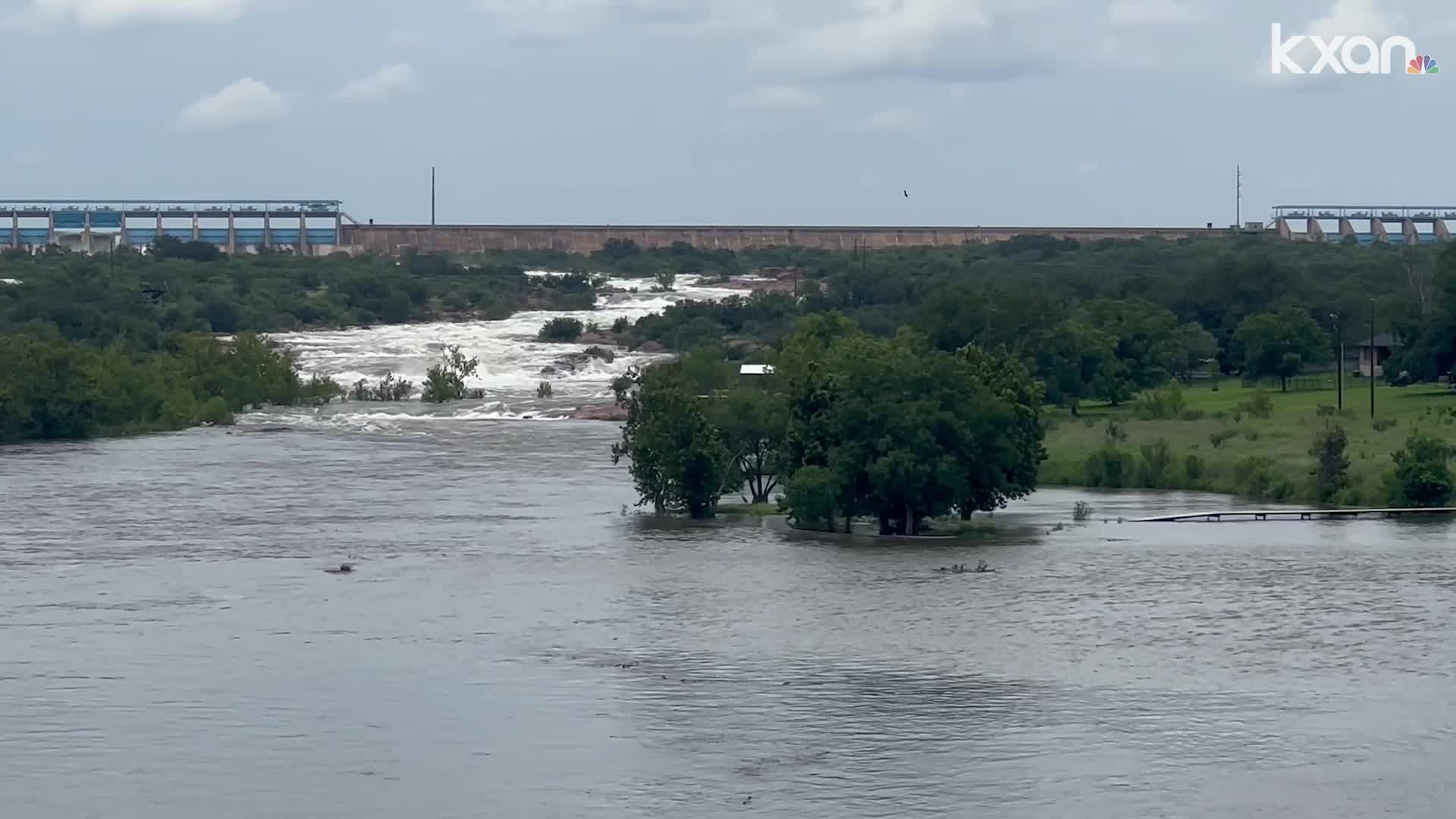 Buchanan Dam flood gates opened for the first time in years – KXAN Austin