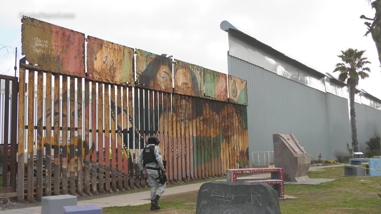 New Border Fence Top – BorderReport