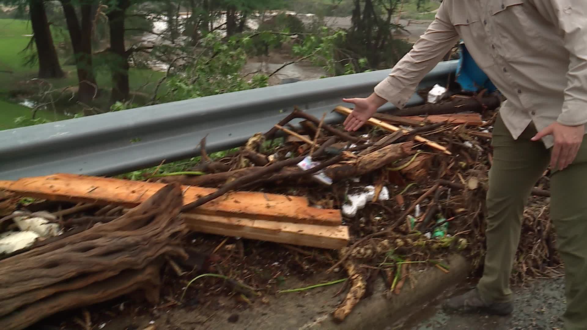 Flood cleanup in Centerpoint, Texas – KSN-TV