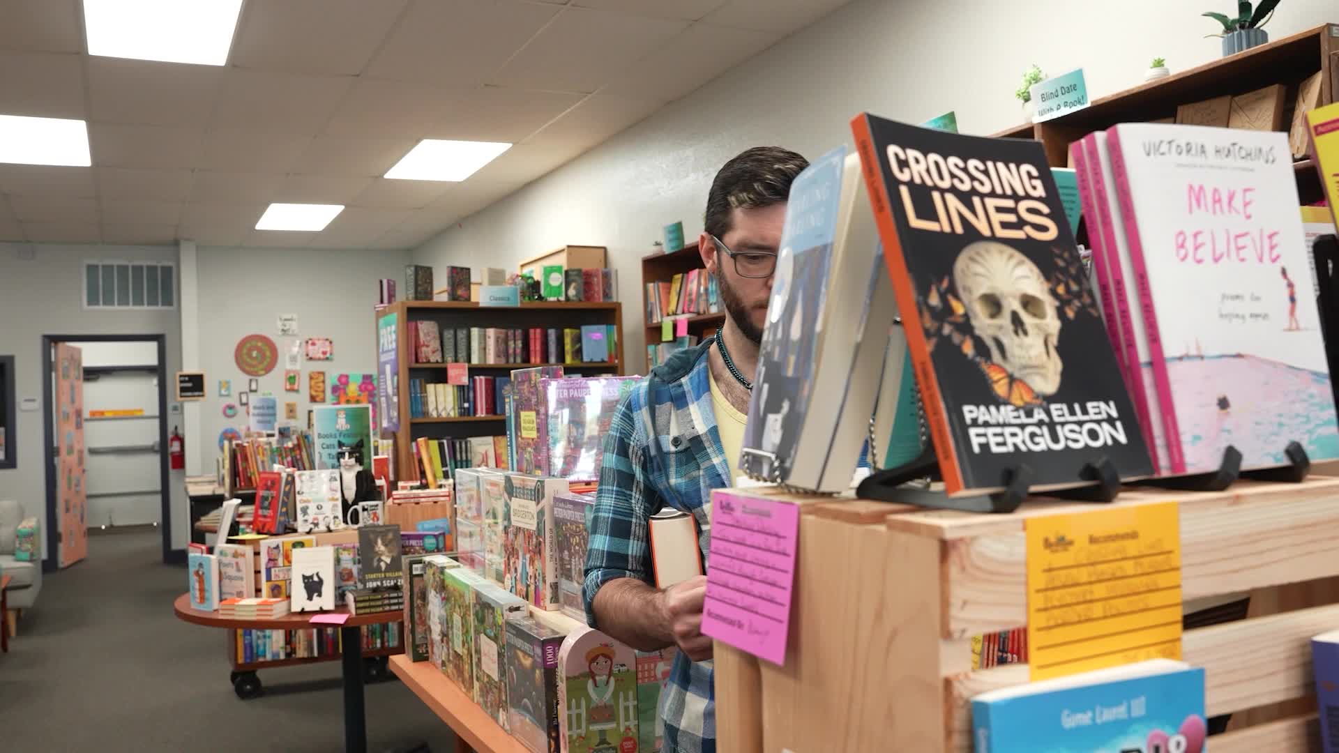 Birdhouse Bookstore | Lifestyle Austin – KXAN Austin