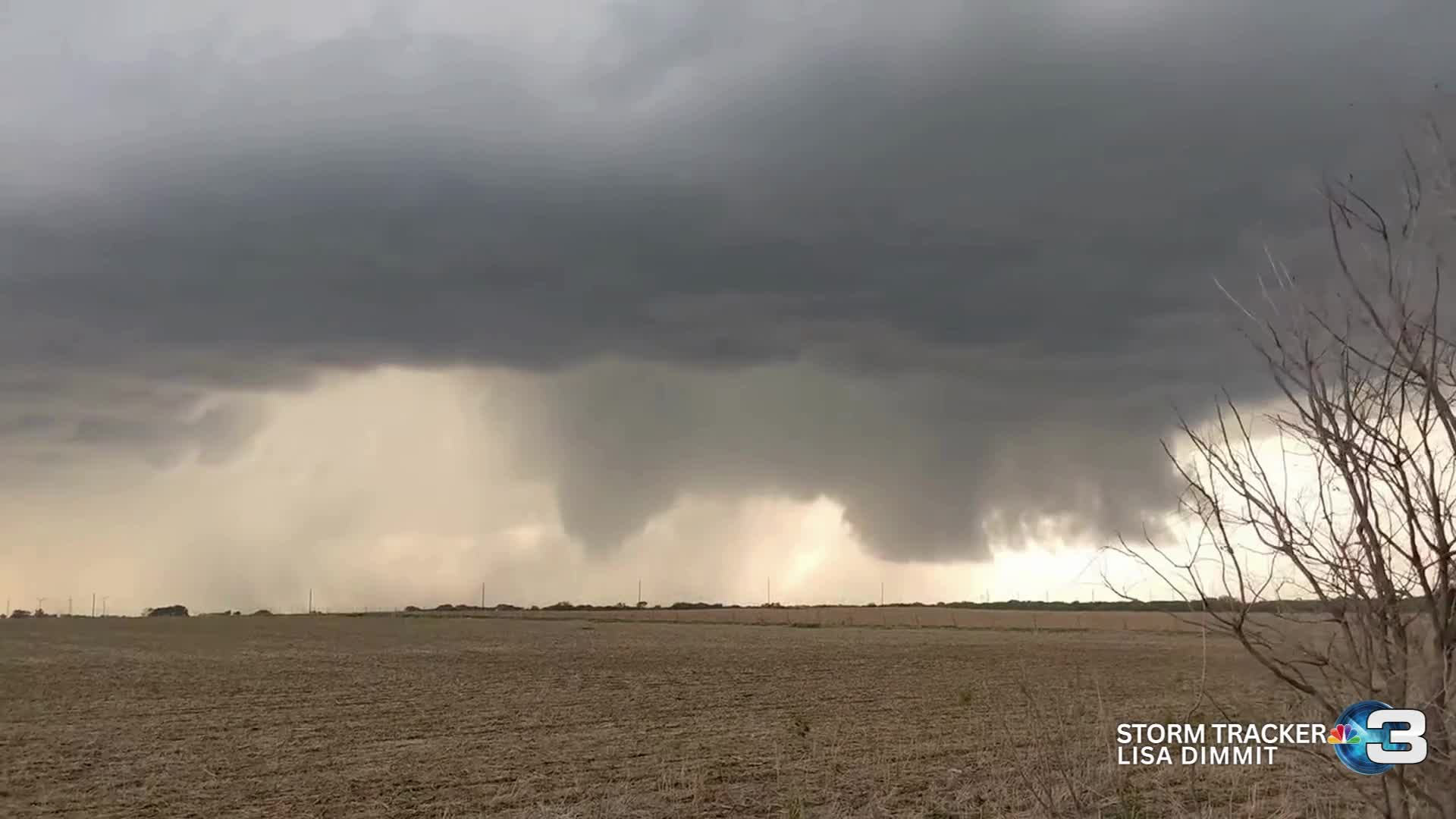 Tornadoes between Blackwell and Braman Oklahoma on April 23, 2026 ...