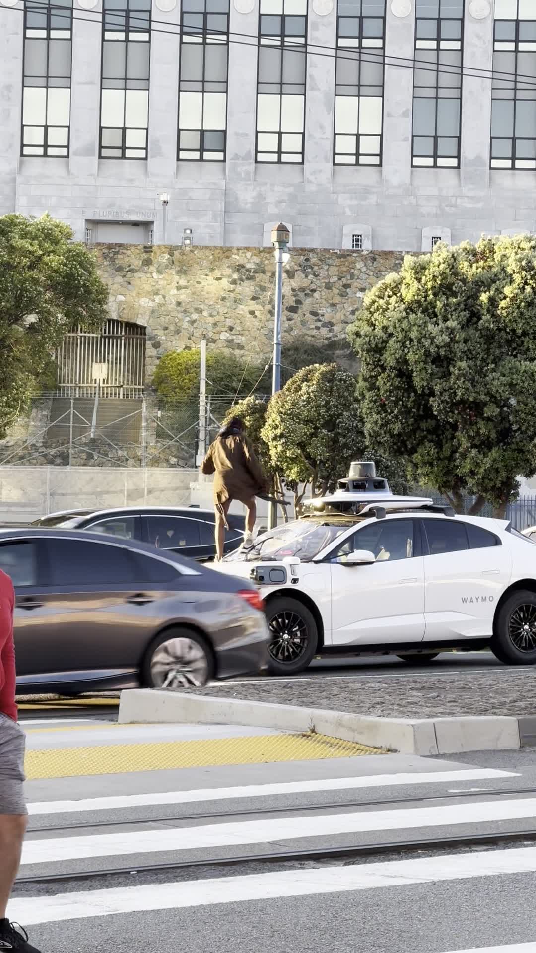 Waymo car vandalized in San Francisco – KSN-TV