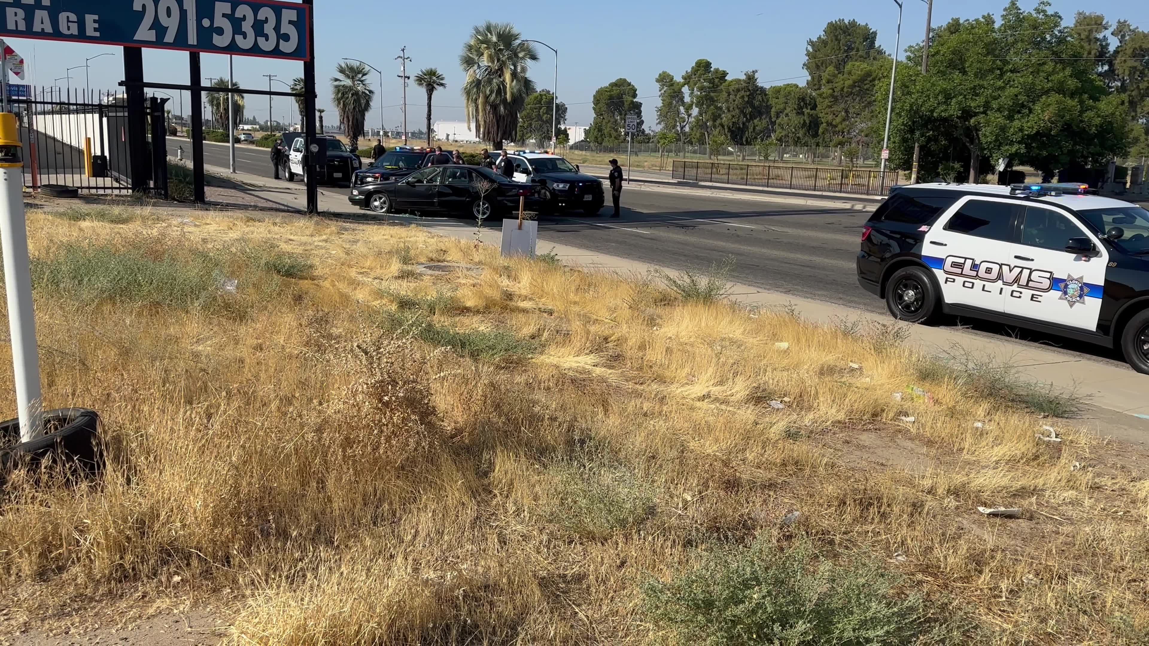 Clovis Police give ‘Narcan’ to man after pursuit, police say – CBS47 ...