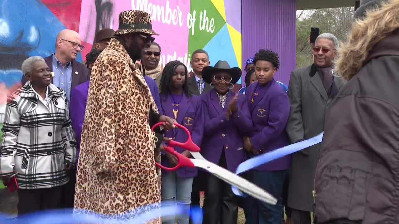 Founding Member of The Temptations returns to Texarkana for a mural ...