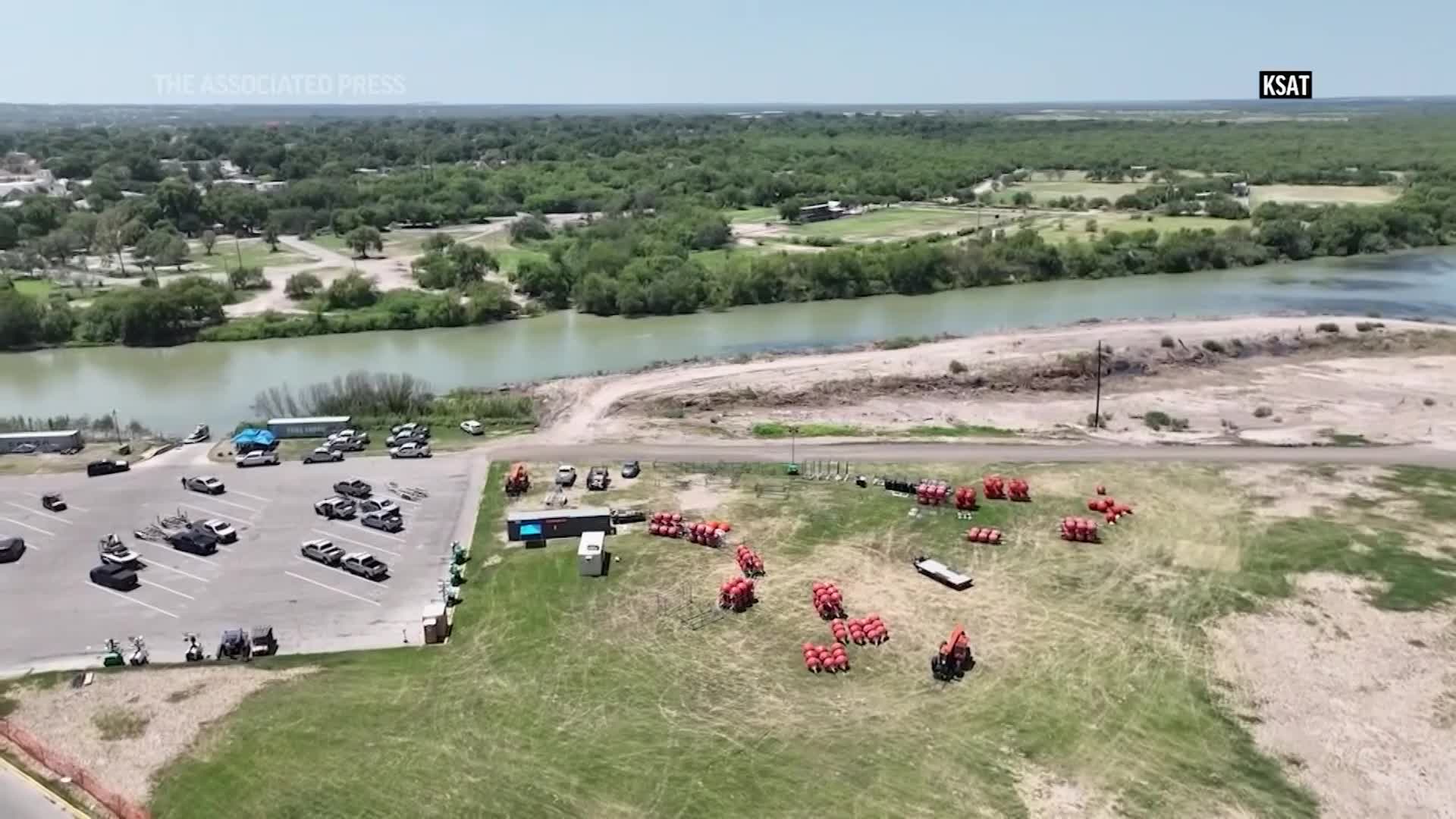 Texas deploys buoys in Rio Grande in an effort to curb unauthorized ...
