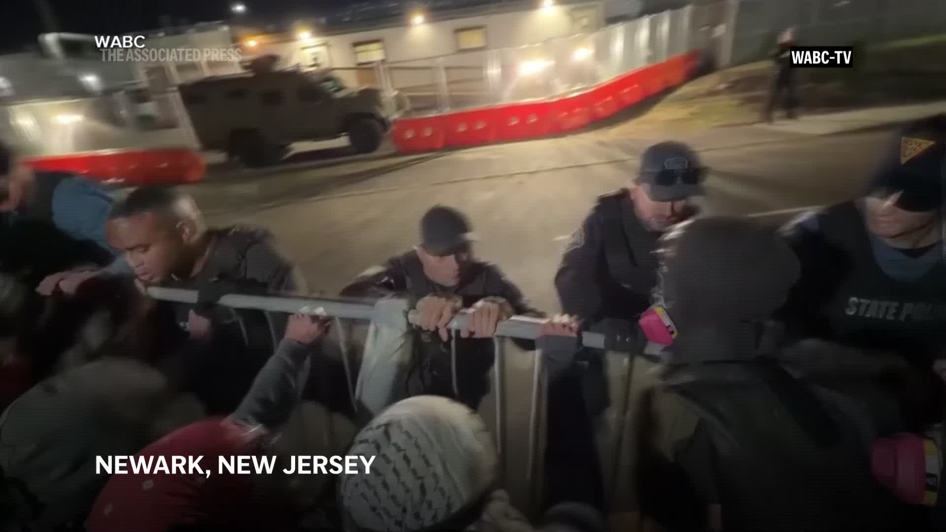 Newark mayor imposes curfew around ICE facility – BorderReport