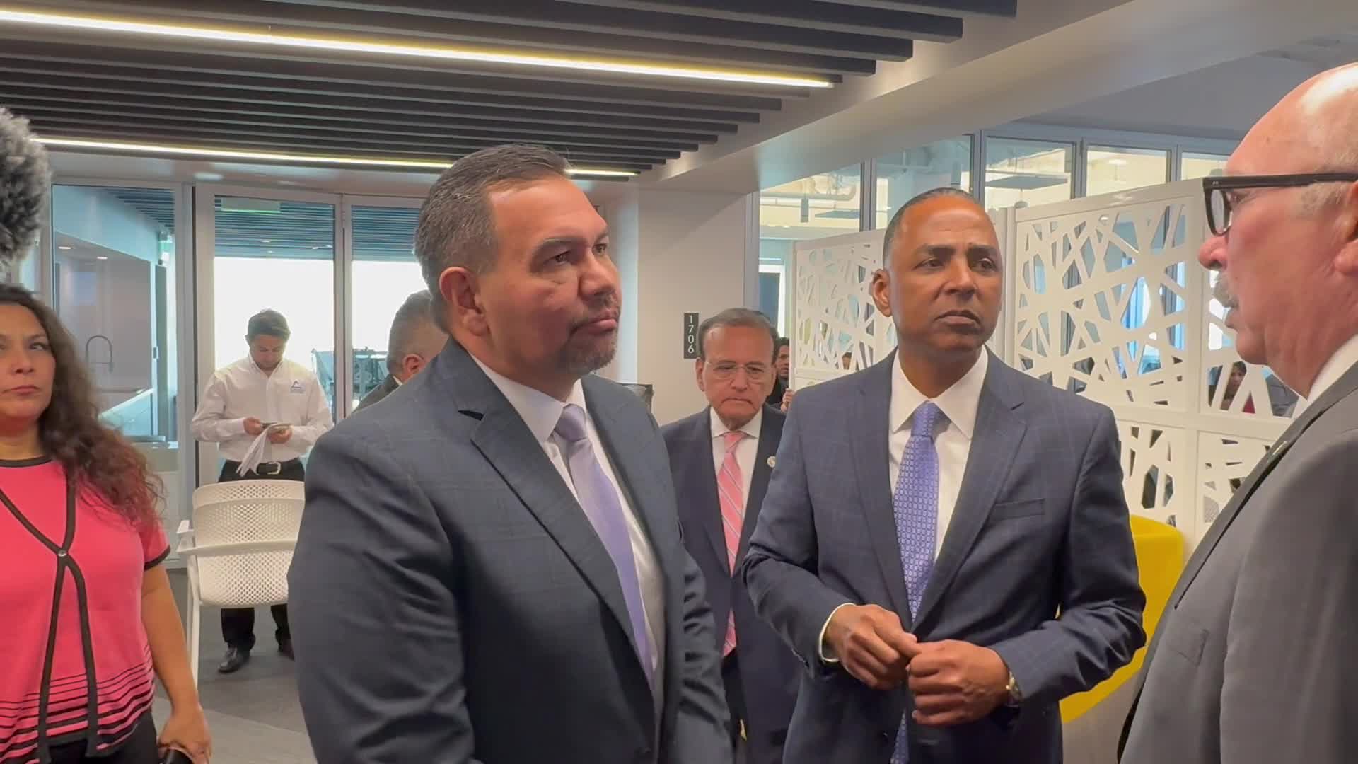 Mayors of El Paso, Juarez meet – BorderReport