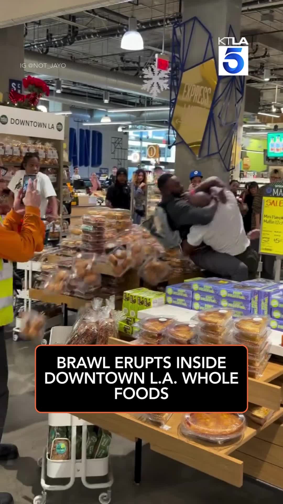 Brawl inside downtown L.A. Whole Foods caught on video – KTLA