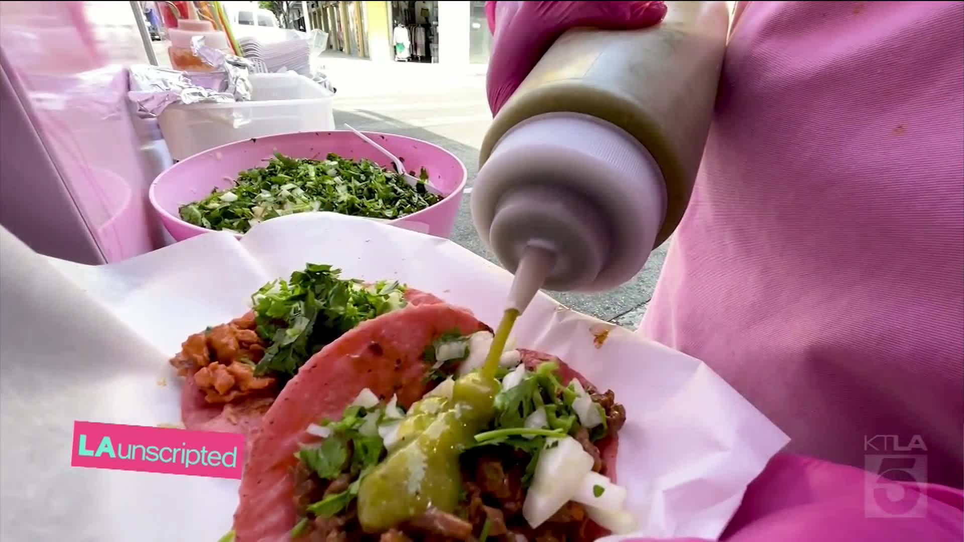 Pink and Boujee LA serves pink tacos in the fashion district – KTLA