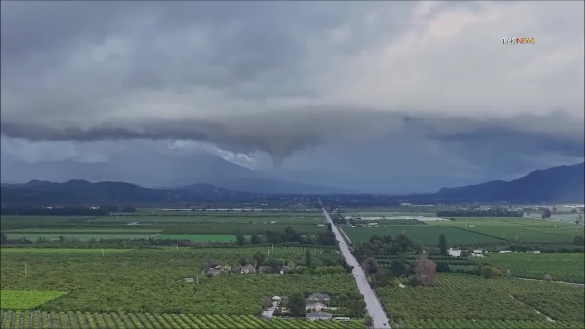Funnel cloud spotted near Santa Paula – KTLA