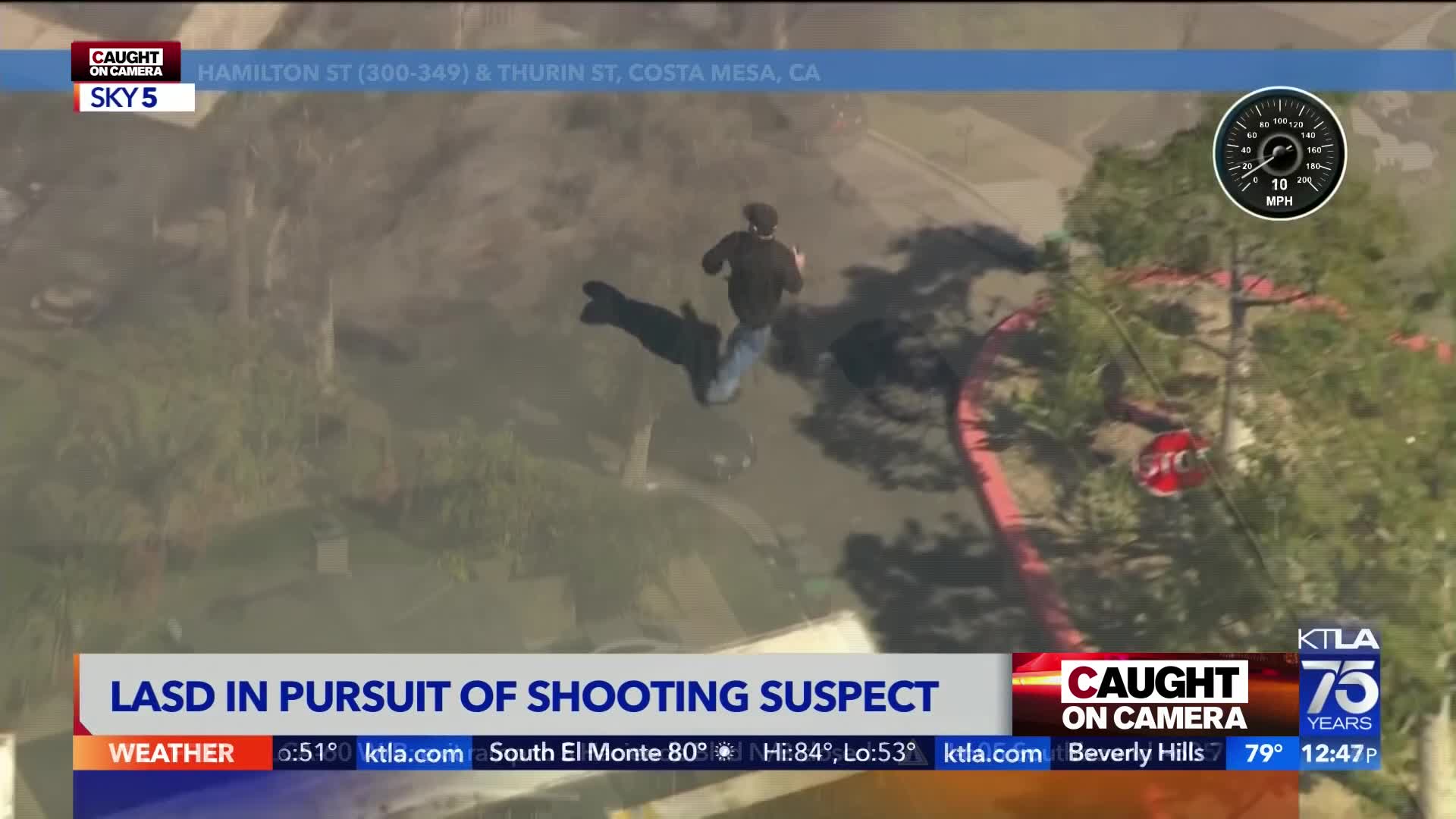 Pursuit suspects bail on foot – Caught on Camera – KTLA