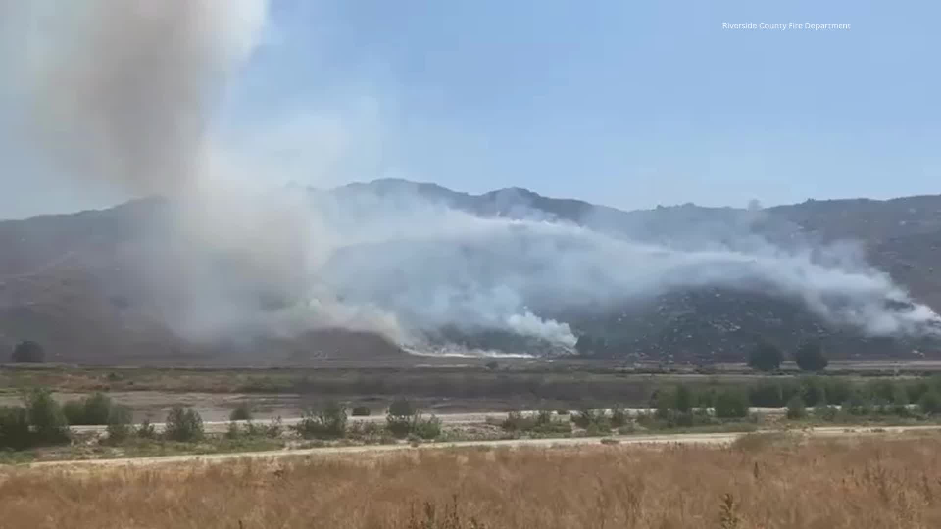 Ramona Fire burning in Riverside County – KTLA